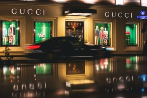 Gucci’s Marketing Strategy Explained - Marketing Explainers