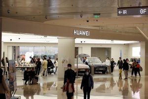 Huawei’s Marketing Strategy Explained - Marketing Explainers