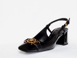 Versace’s Marketing Strategy Explained - Marketing Explainers